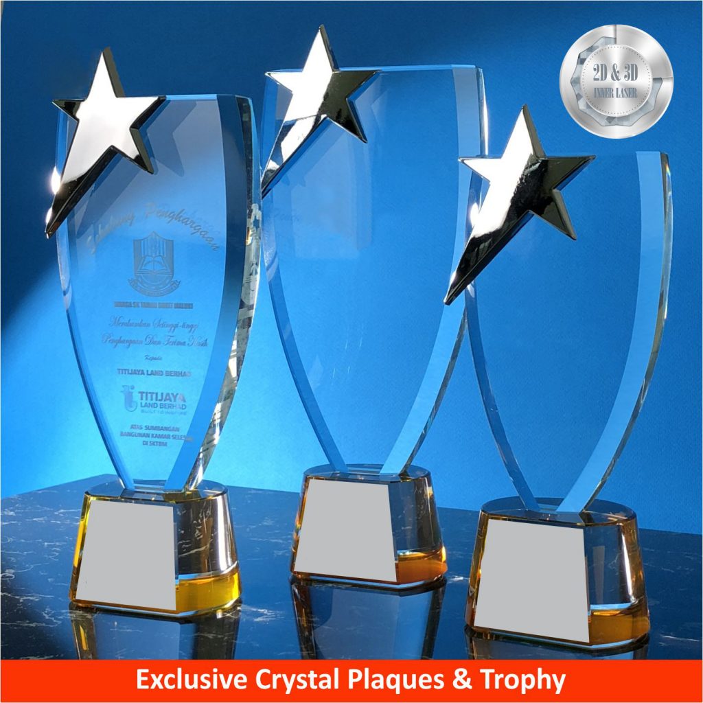 4365 Acrylic Trophy – iTrophy