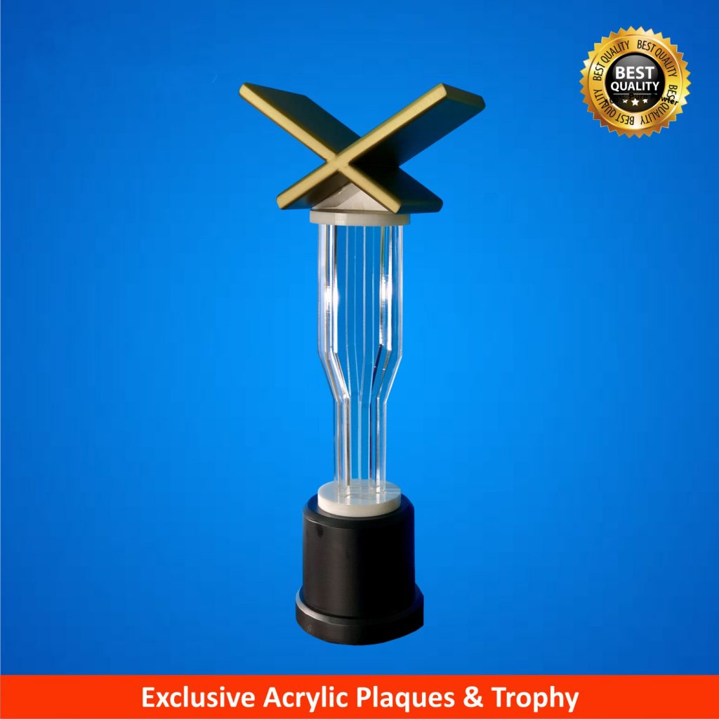 4351 Acrylic Trophy – iTrophy