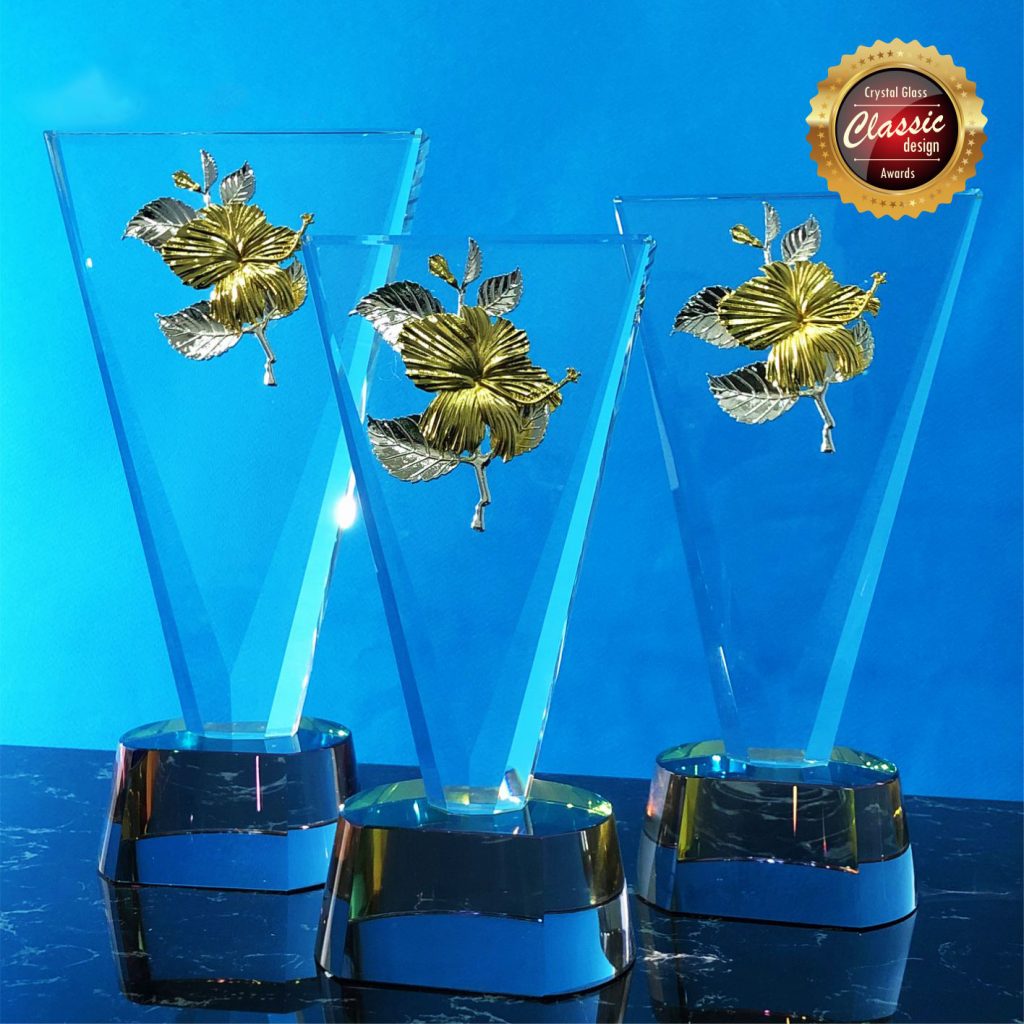 9378 Crystal Plaques & Trophy – iTrophy