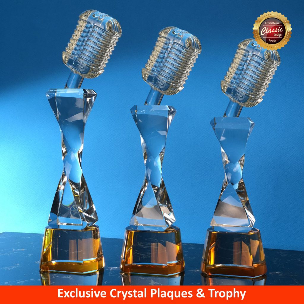 8334 Exclusive Crystal Trophy with Microphone – iTrophy