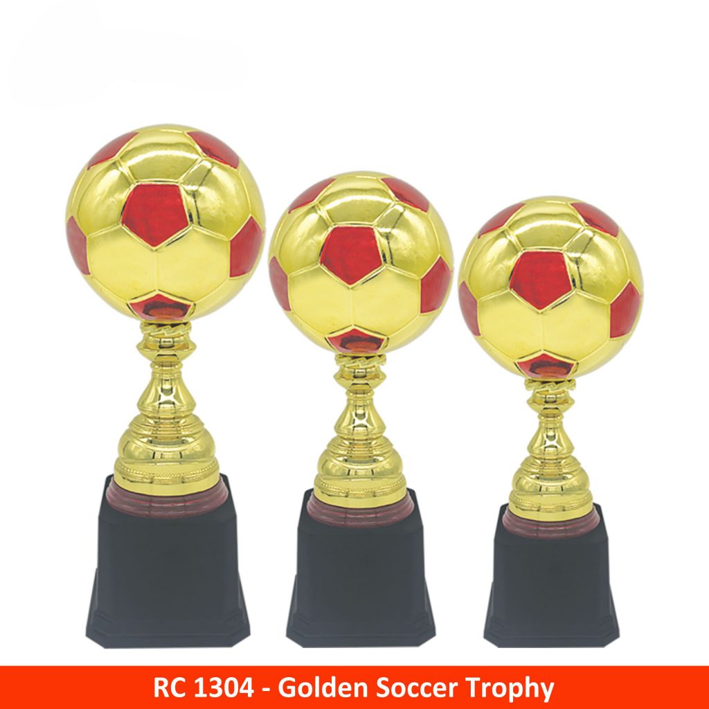 RC1304 Golden Football Trophy – iTrophy