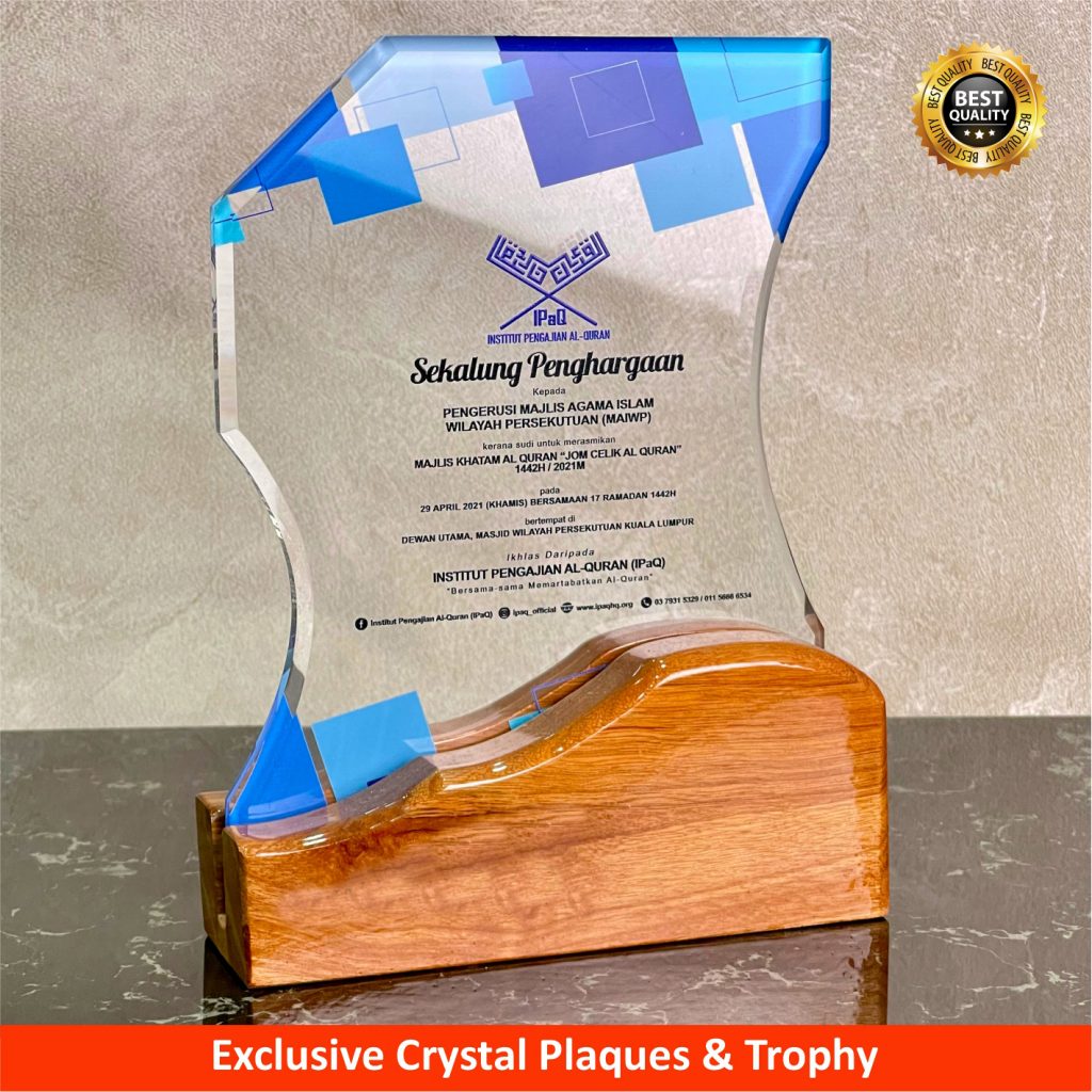3116 Exclusive Wooden Crystal Plaque – iTrophy